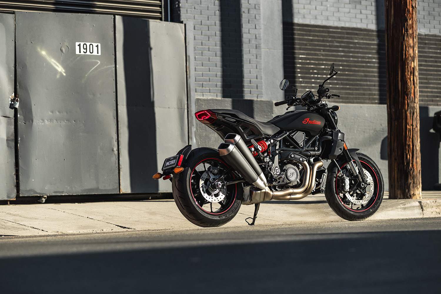 FTR R Carbon Headlines the Indian Motorcycle 2022 FTR Model Lineup