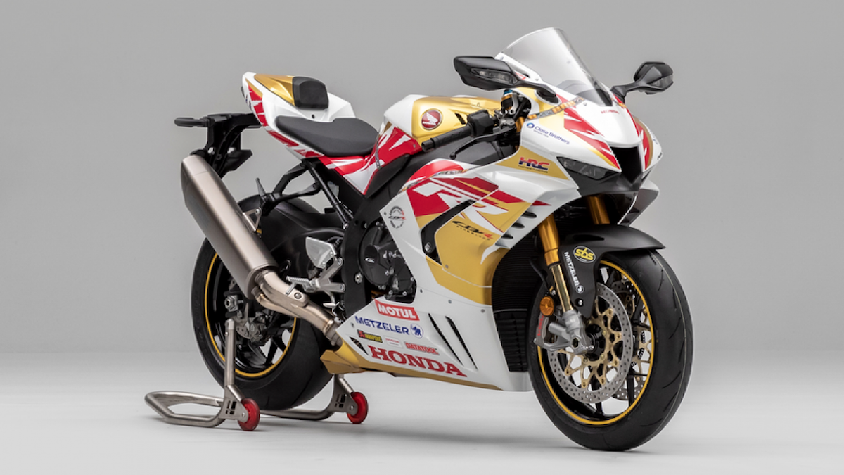 John McGuinness Fireblade Replica - SportBikes Inc Magazine