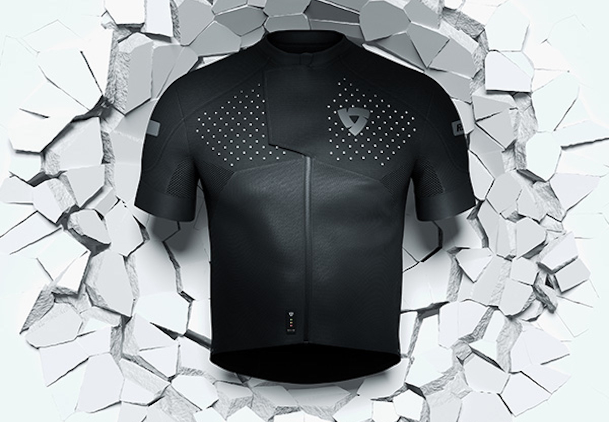 Avertum Tech-Air from REV’IT! - SportBikes Inc Magazine