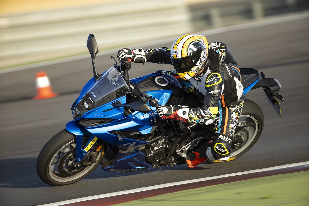 Suzuki GSX-8R - First Ride Review - SportBikes Inc Magazine